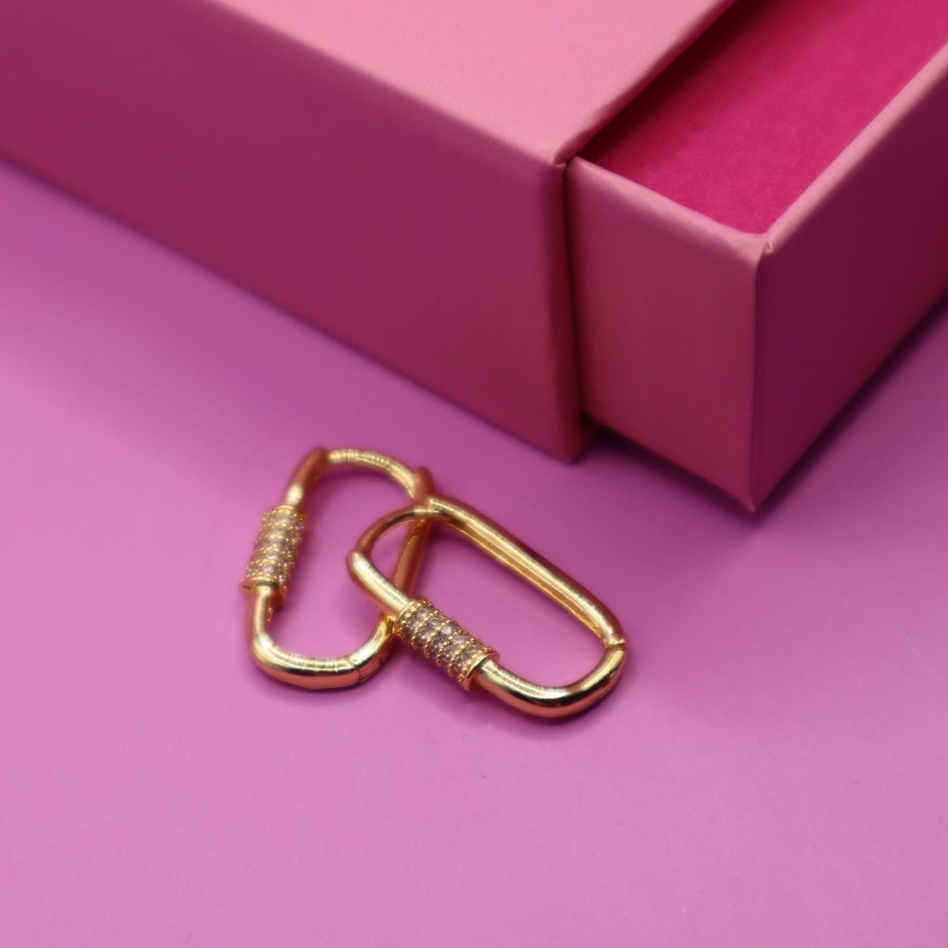 Diamond Rectangle Screw Hoop – Isaiah 54:17
